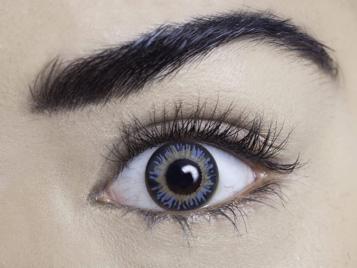 Diamond Blue | Coloured Contact Lenses – ColourYourEyes.com